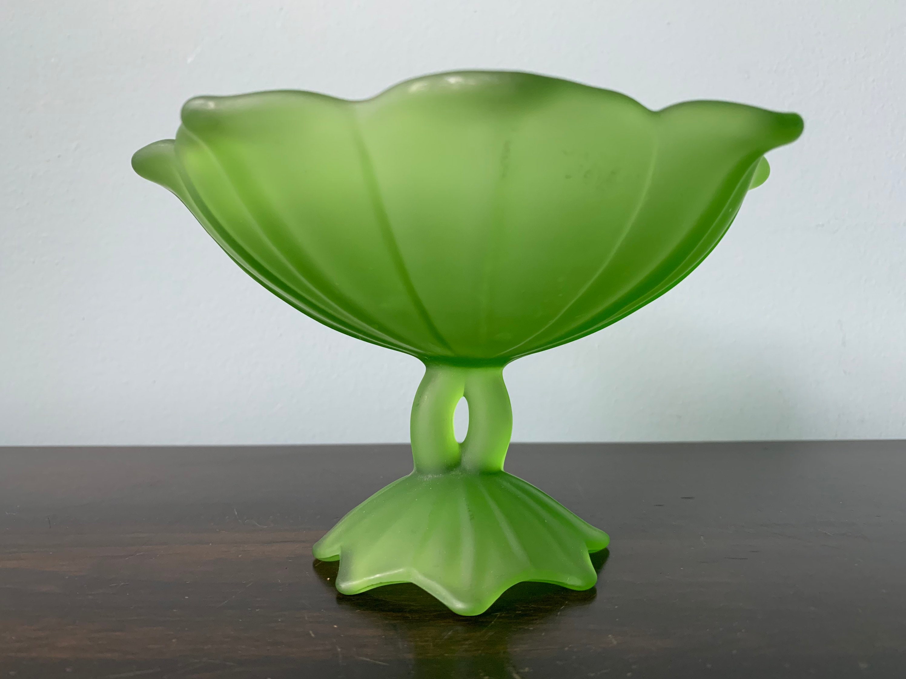 Collectible Glass Collectibles Vintage Green Frosted Footed Glass Dish ...