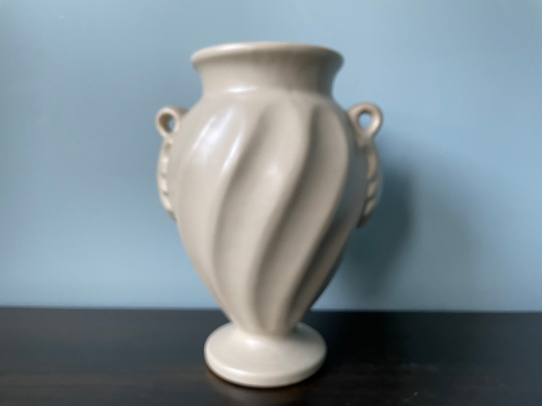 Vintage Haeger Pottery Vase Haeger Urn Vase Twist Acanthus Leaves ...