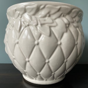 Vintage Mccoy Pottery Quilted Jardiniere Tufted Leaves Planter Flower ...