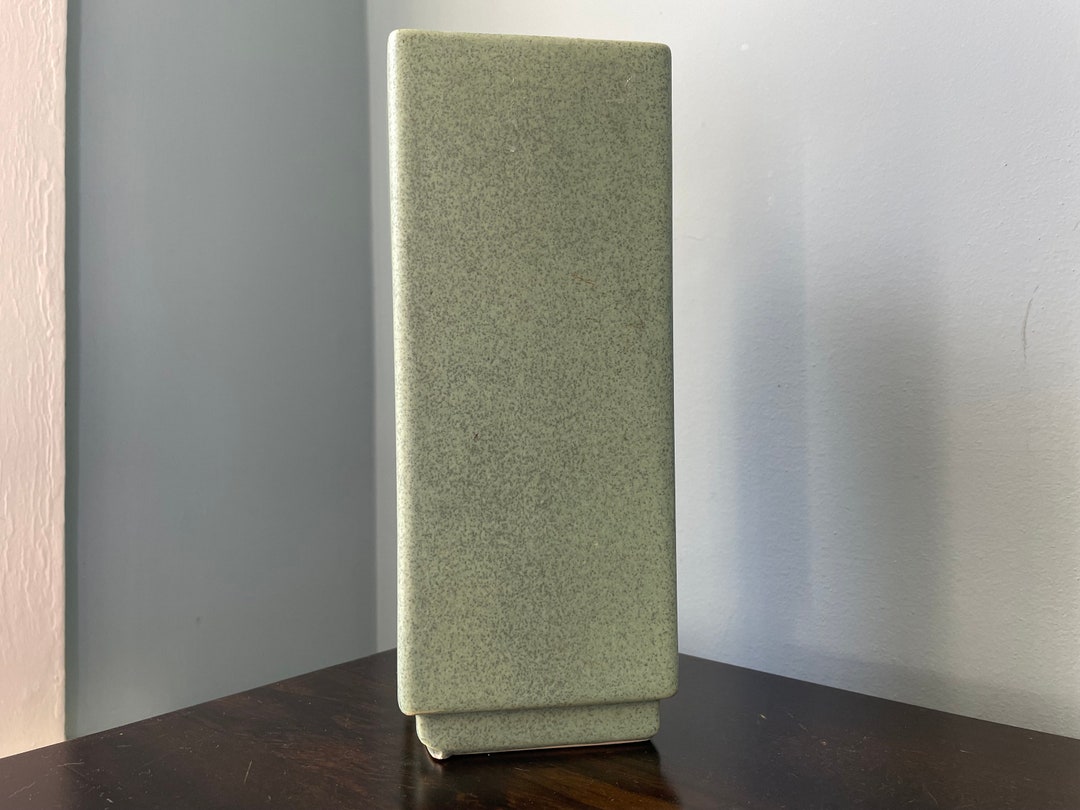 Vintage Mccoy Pottery Floraline Vase Matte Green Fleck Floraline 446 ...