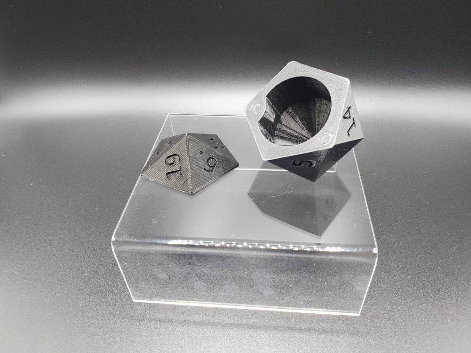 Magnetic D20 Dice Box | Tray | Holder | Storage | Dice | DND | Rollplay ...