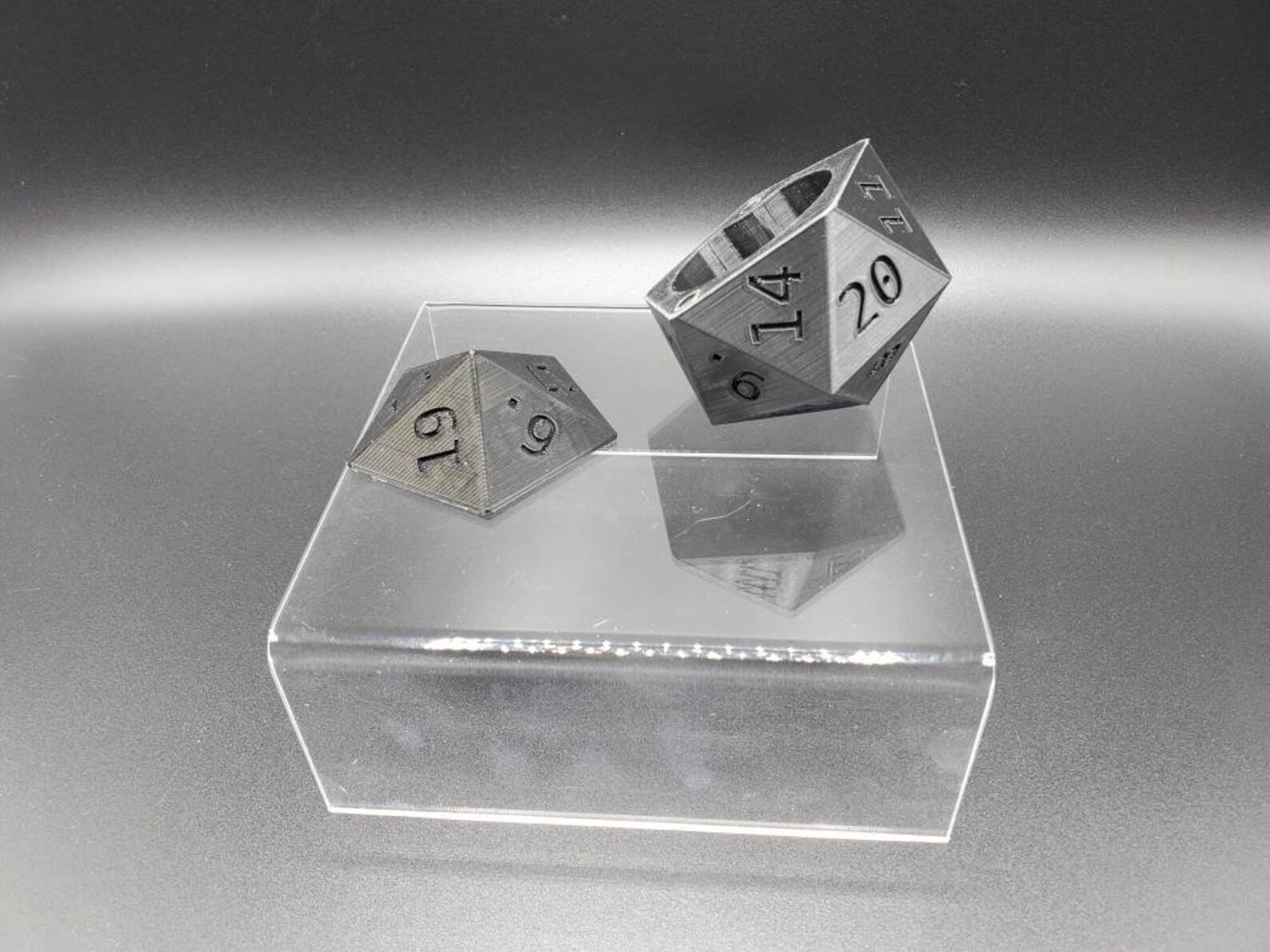 Magnetic D20 Dice Box | Tray | Holder | Storage | Dice | DND | Rollplay ...