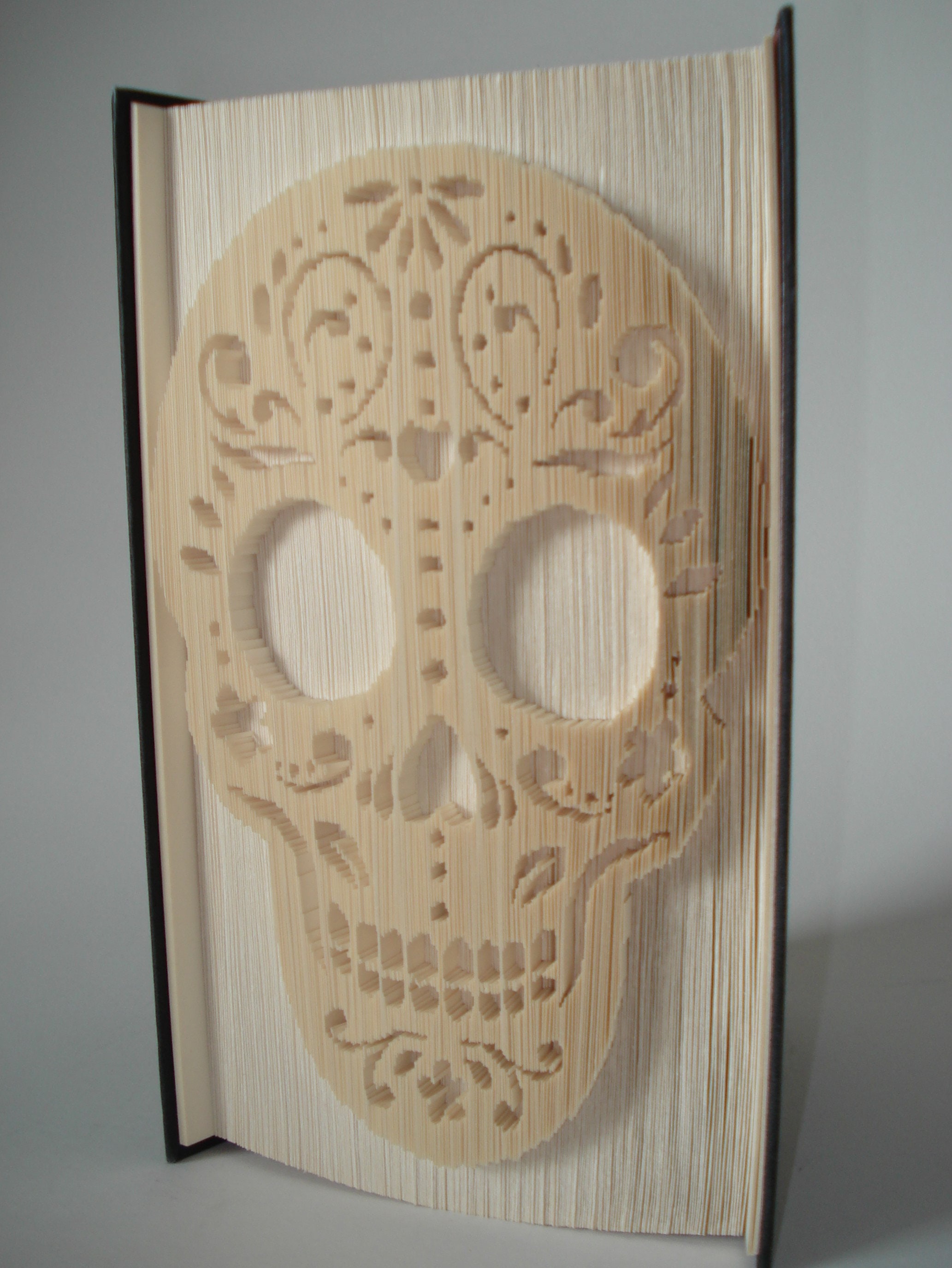 Skull Book Fold PATTERN, Cut and Fold Pattern, Book Folding, Halloween ...