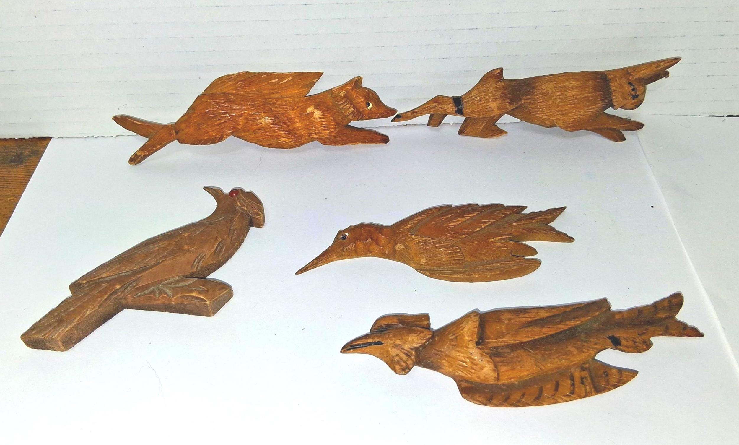 Hand Carved Wood Cuckoo Clocks Face Black Forest Cuckoo Clocks Animal ...