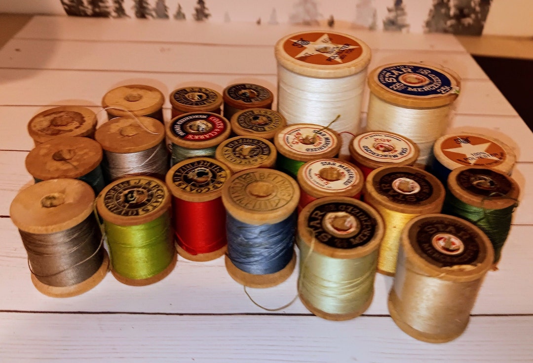 Wooden Spools With Star Thread/j.&p. Coats Thread Set of 23 - Etsy