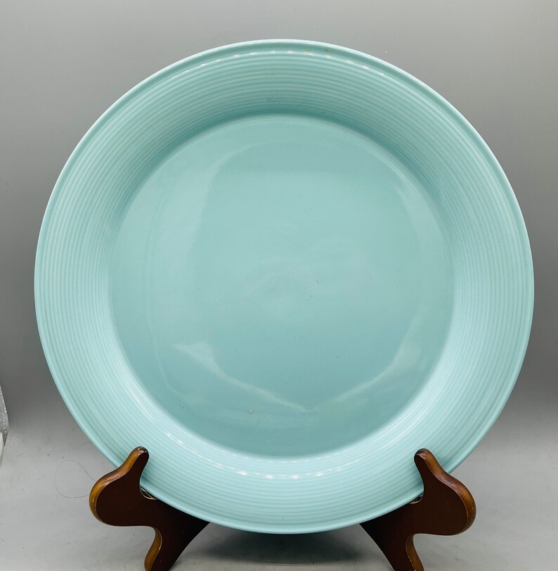 Nancy Calhoun Solid Color Chop Plates Sold Individually | Etsy