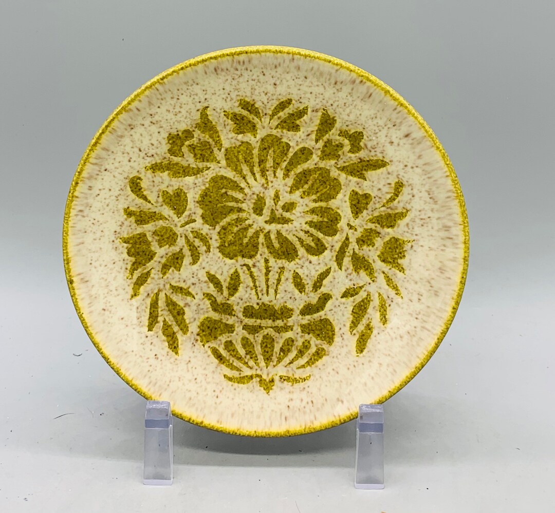 Red Wing Damask Dinner, Salad Plates, Bread Plates, Saucers, Cereal ...