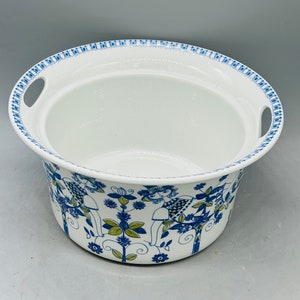 Figgio Norway Lotte Salad Plates, Cereal Bowls, Covered Casserole, and ...