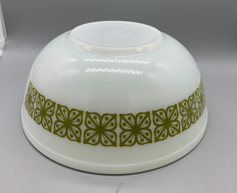 Pyrex Green Geometric Square Flowers Mixing Bowls and - Etsy