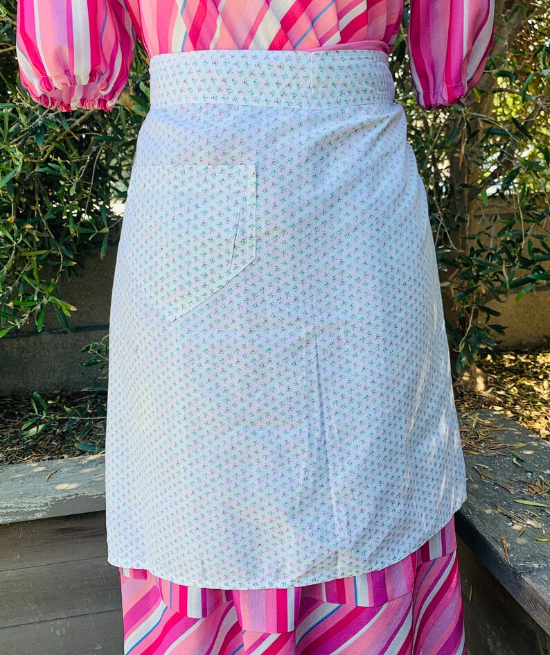 Vintage Aprons Each Sold Individually/ Floral Apron/ Cute - Etsy