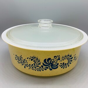 Pyrex Homestead 401 & 443 Mixing Bowl, 503 Refrigerator Dish, and 664 ...