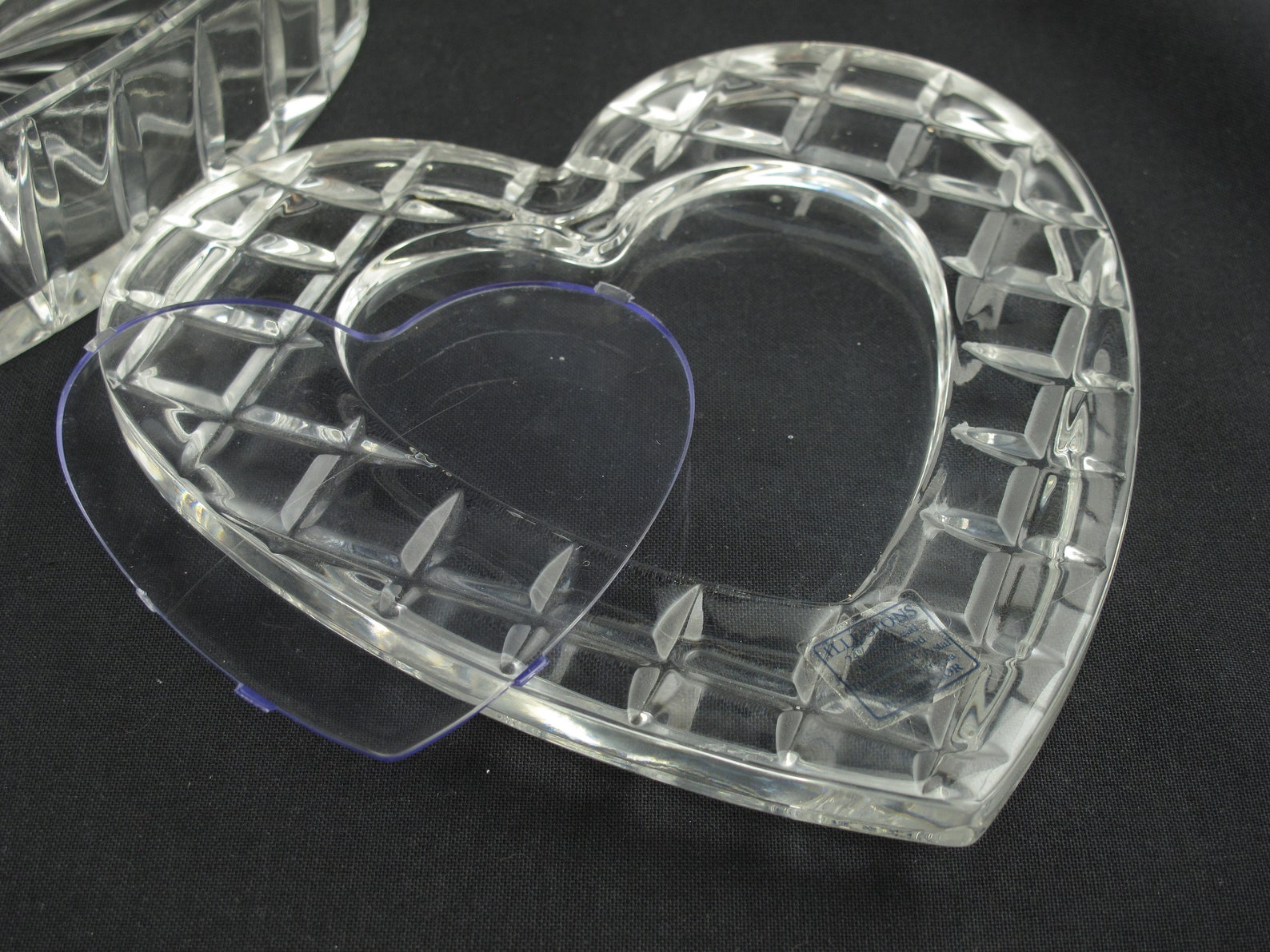 Samobor Crystal Heart Box With Photo Lid From Illusions - Etsy
