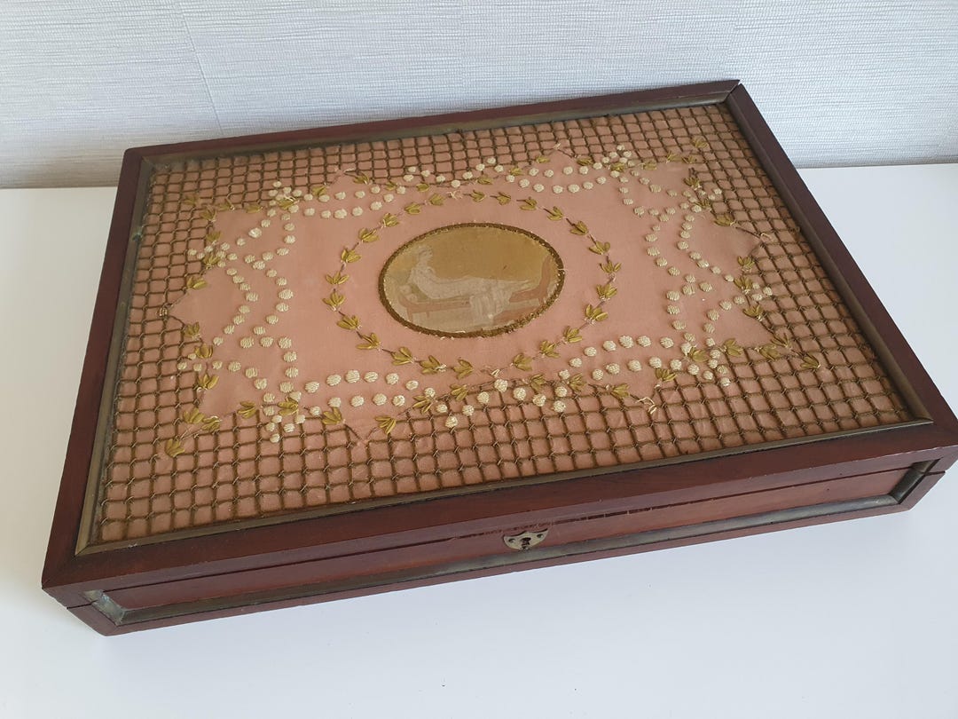 Large Token Box Embroidered Napoleon III - Etsy