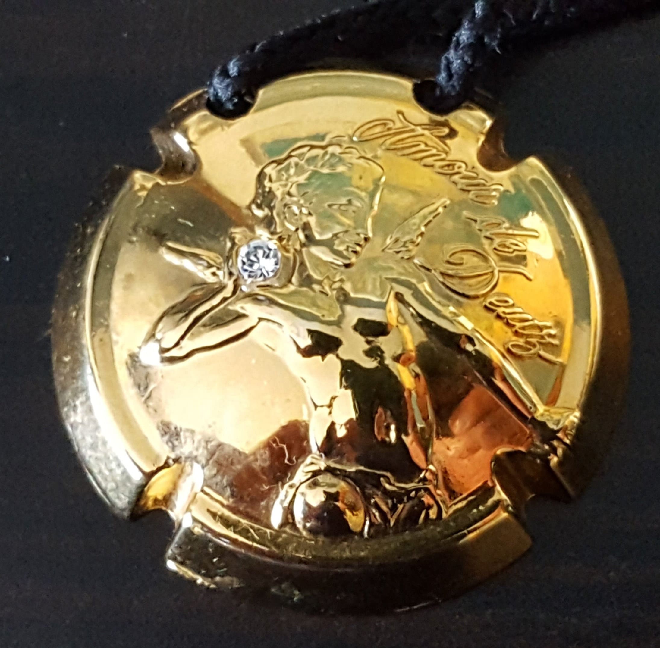 Capsule champagne Amour de Deutz plaqué or éclat brillant Pascal ...