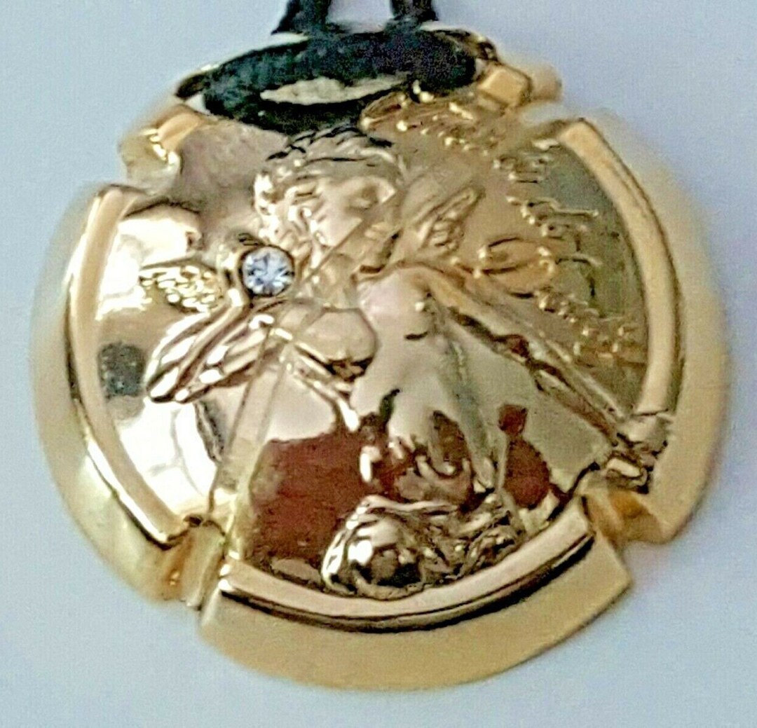 Pendentif bijou Capsule Amour de Deutz An 2000 plaqué or et éclat ...