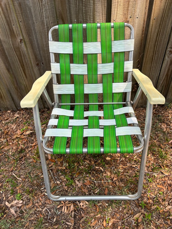Woven lawn chair folding store