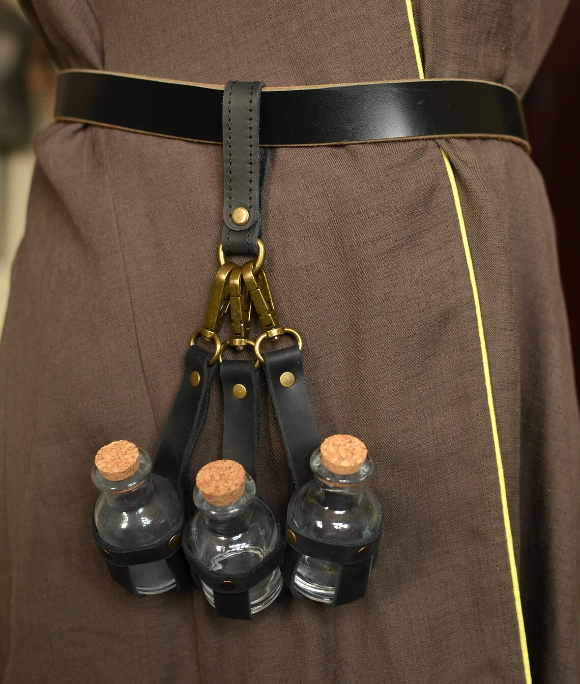 Black Leather Potion Holder Set: Steampunk LARP Belt Accessory - Etsy