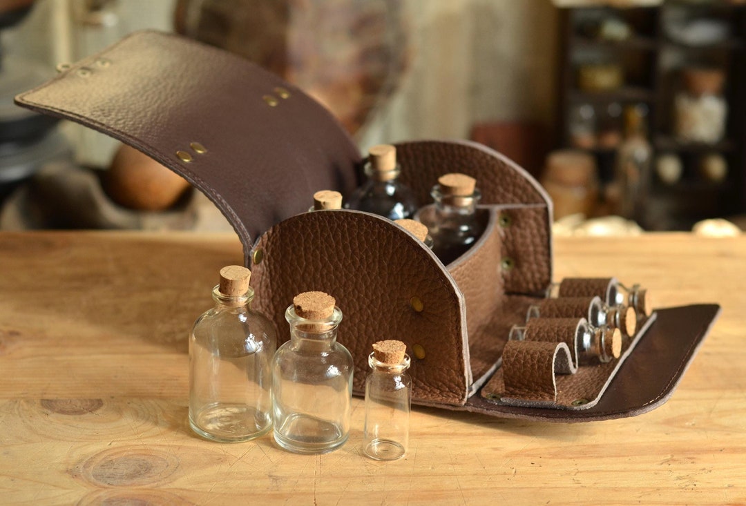 Victorian Leather Apothecary Travel Case: Steampunk Potion Kit - Etsy