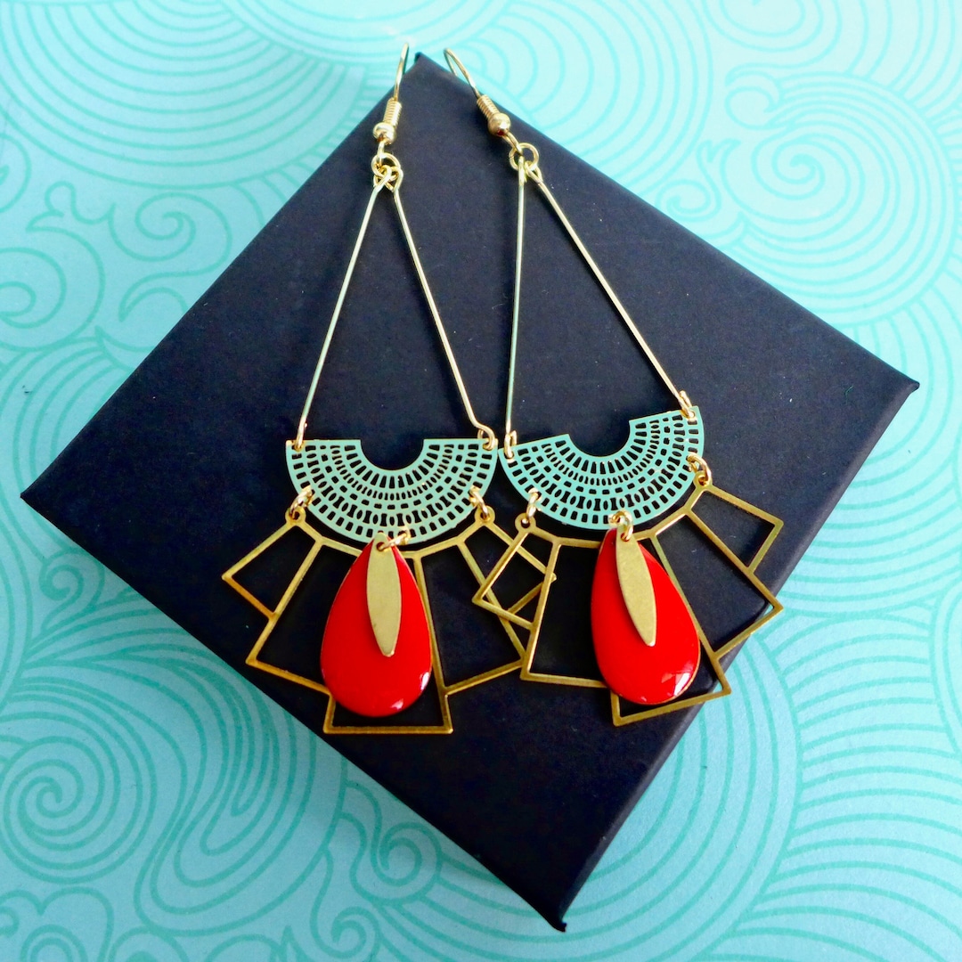 Longues boucles d'oreilles graphiques Art Déco dorées et rouges ...