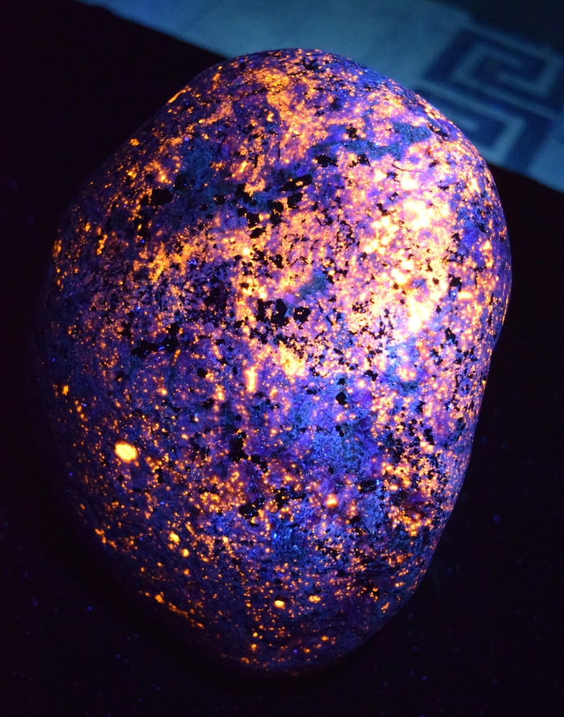 See Video Bright Galaxy Pattern HUGE 20 Lb Fluorescent Sodalite ...