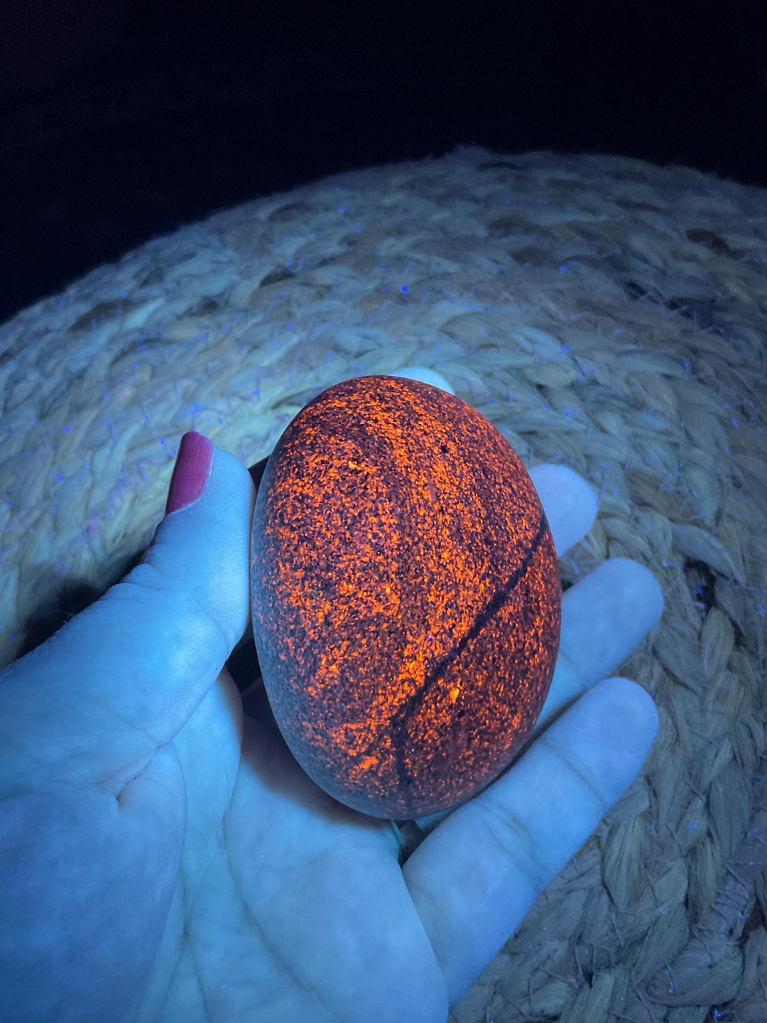 See Video Super Bright Pattern Fluorescent Sodalite YOOPERSTONES ...