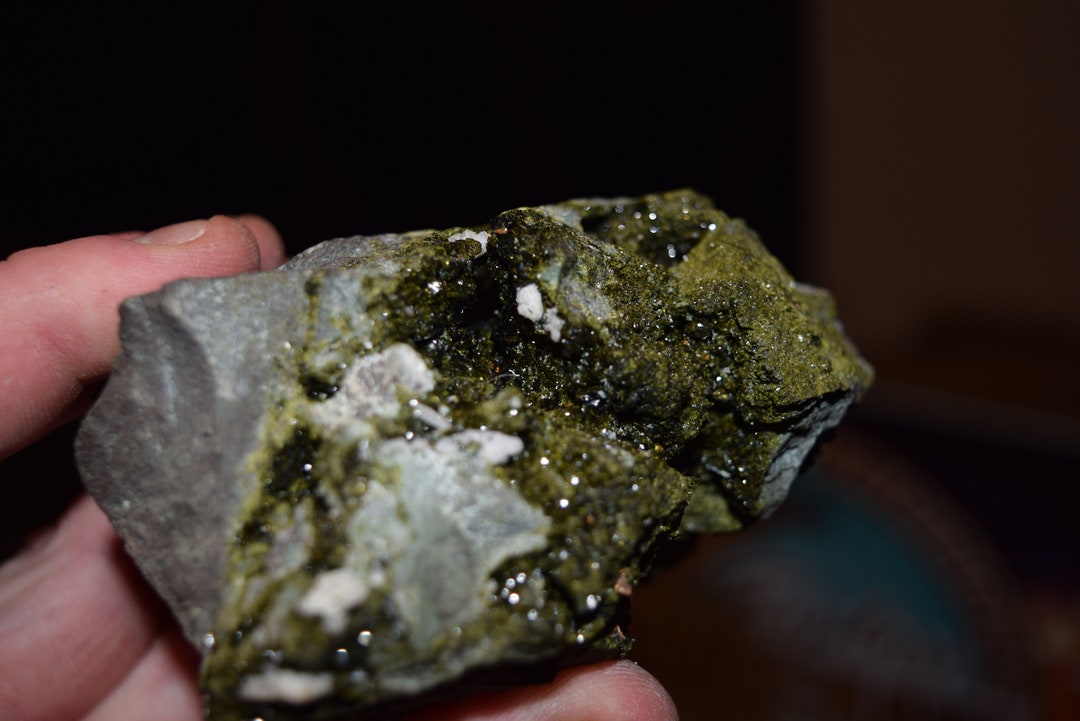 SEE VIDEO Copper Epidote Keweenaw Upper Peninsula Michigan St. - Etsy
