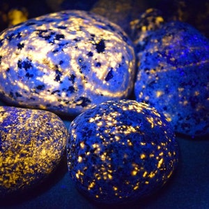 Yooper Stones Fluorescent Sodalites 1 Lb Lot Emberlites Lake Superior ...