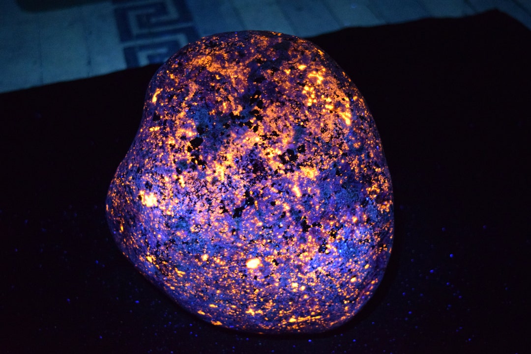 See Video Bright Galaxy Pattern HUGE 20 Lb Fluorescent Sodalite ...