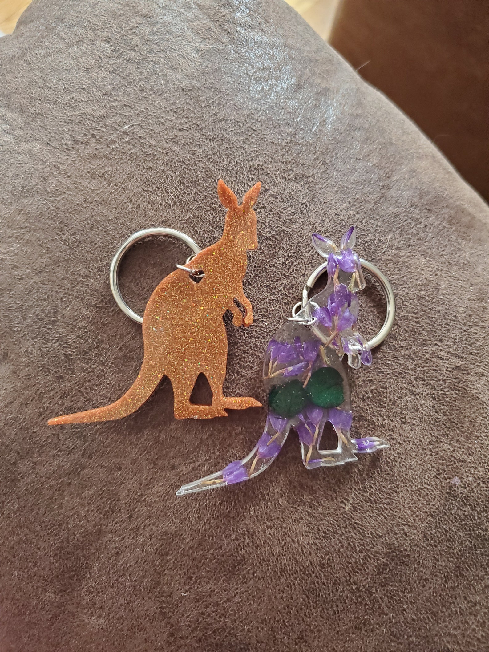 Kangaroo Resin Keychain Glitter Floral Custom orders | Etsy