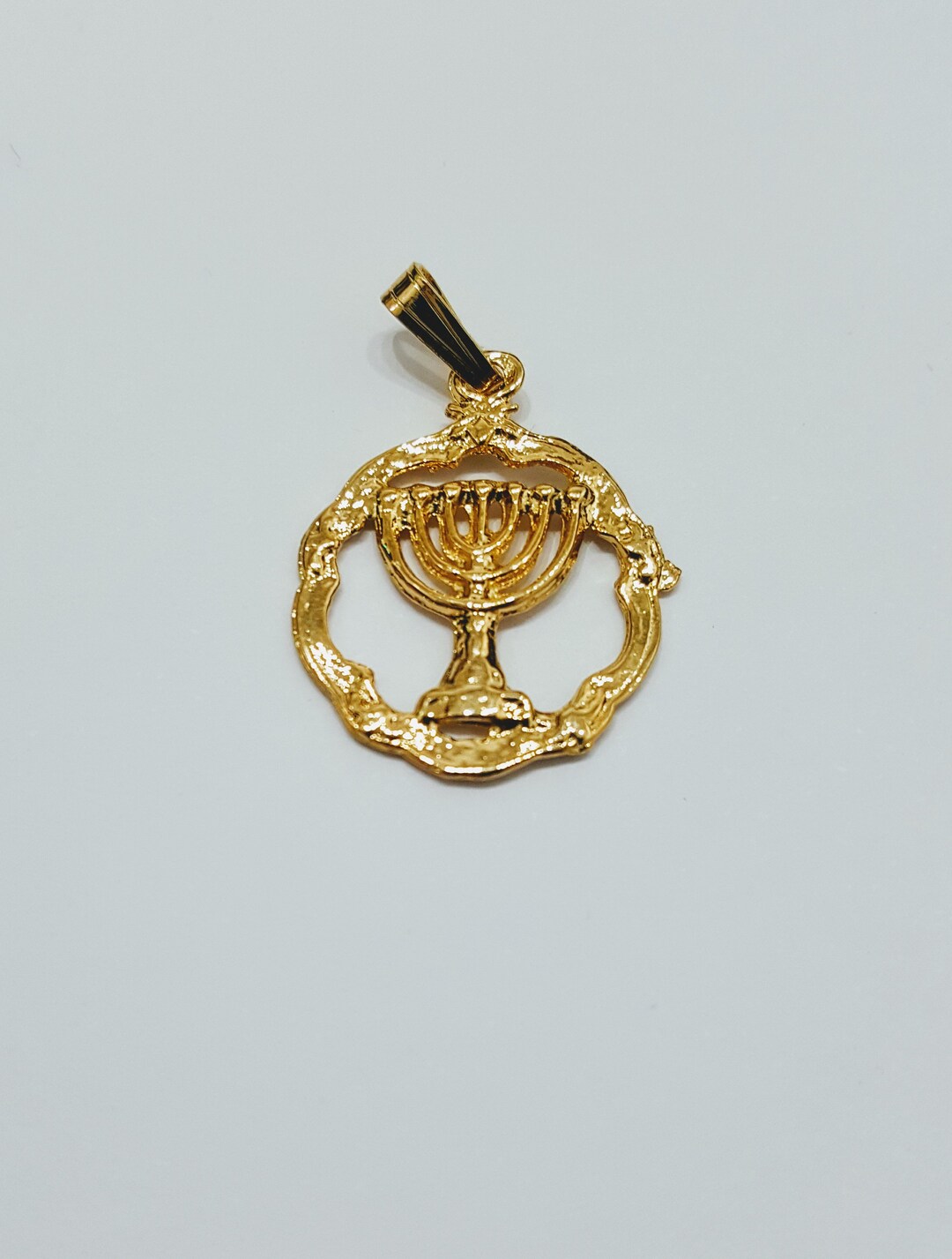 14k Solid Gold, Menorah Pendant, Round Frame 7 Lamp, Jewish Necklace ...