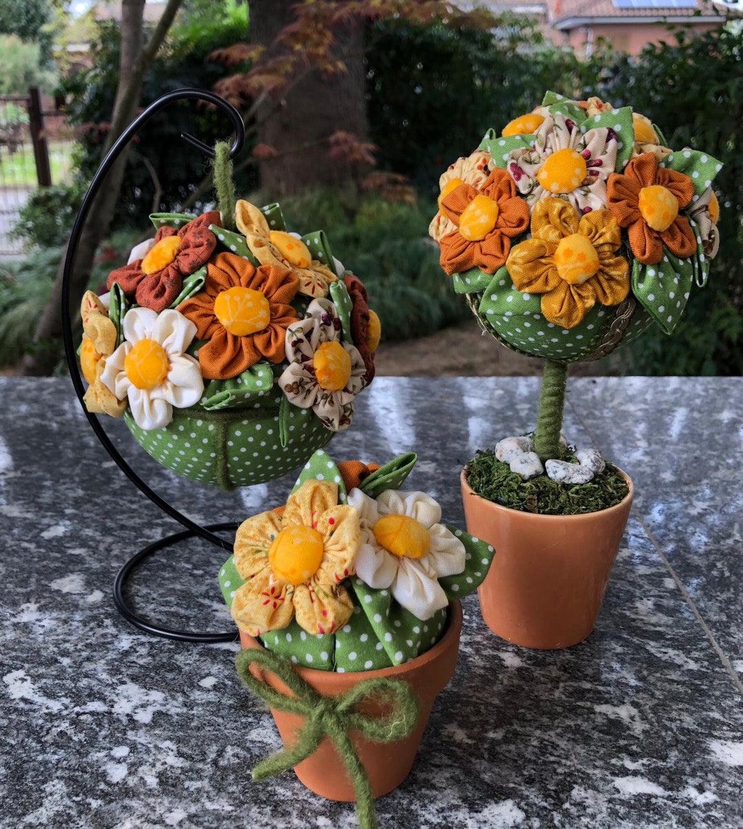 Pomander and Terracotta Vase With Fabric Daisies - Etsy