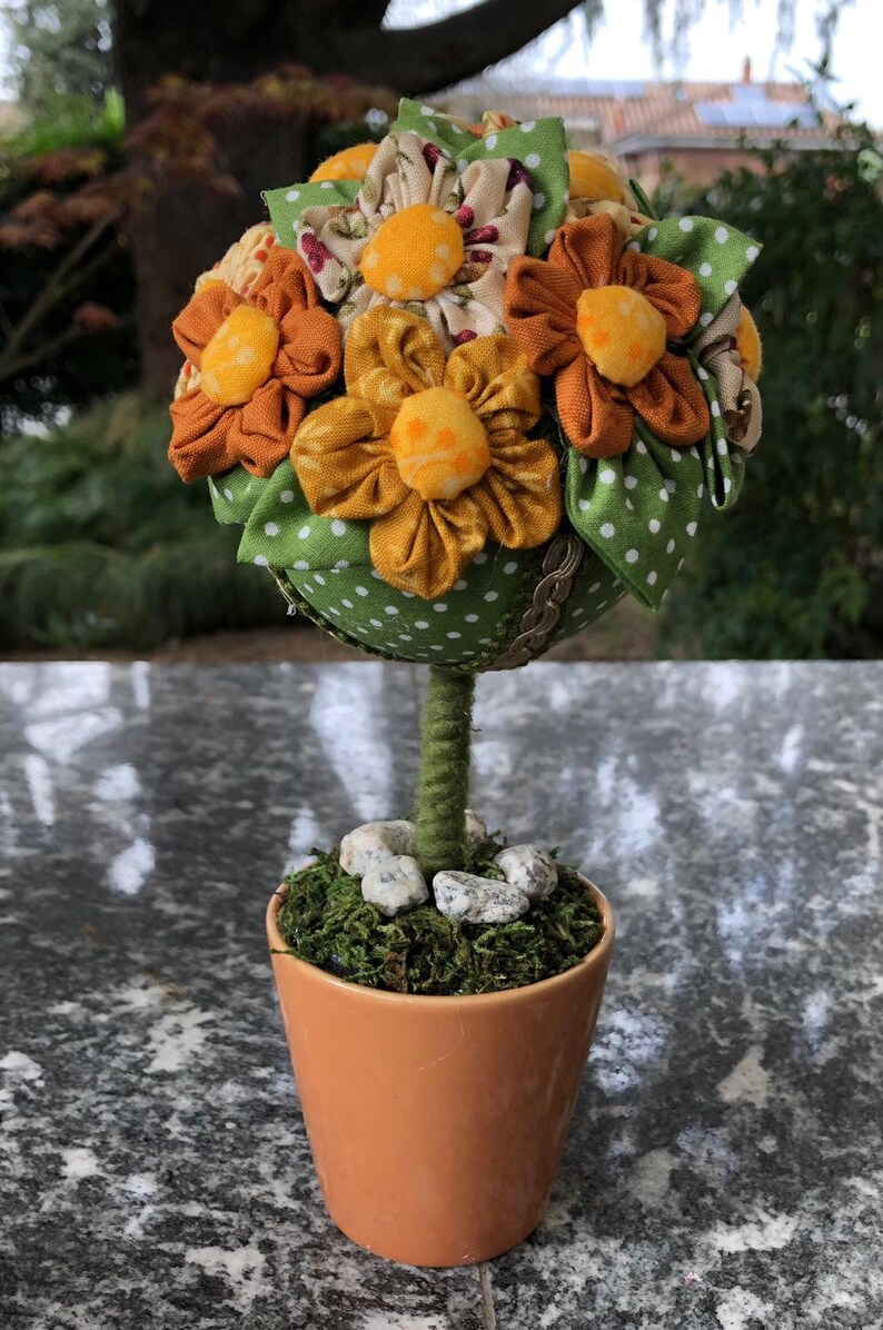 Pomander and Terracotta Vase With Fabric Daisies - Etsy