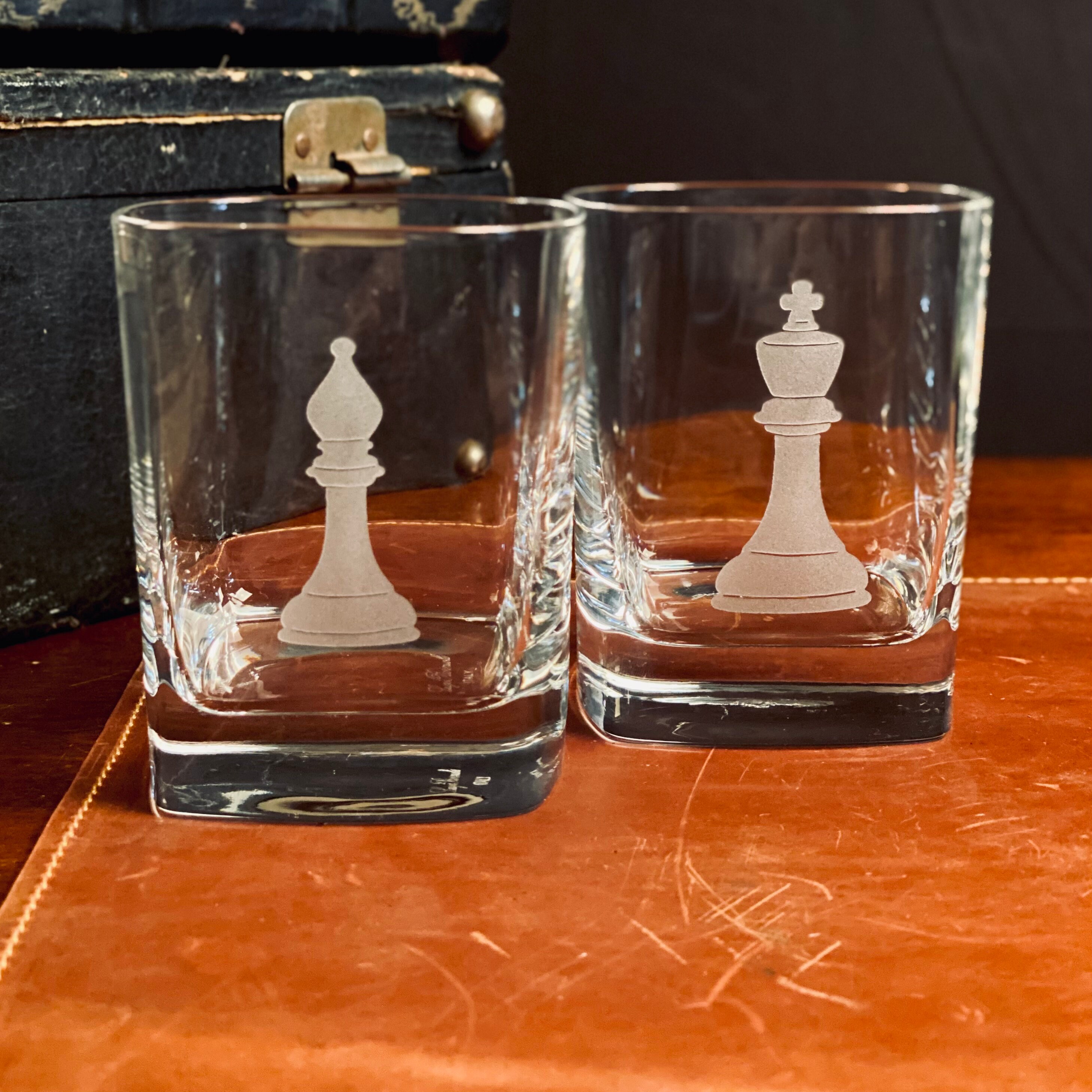 Set of 4 Checkmate Chess Themed Whiskey Glasses Chess gift | Etsy