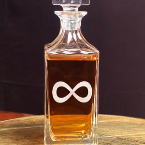 Infinity Whiskey Decanter, Blended Bourbon Decanter, Whiskey Gift ...