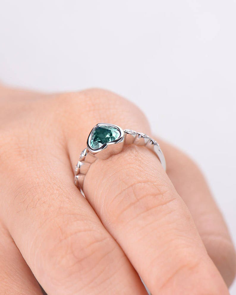 Alexandrite Heart Shape Engagement Ring 925 Sterling Silver White Gold ...
