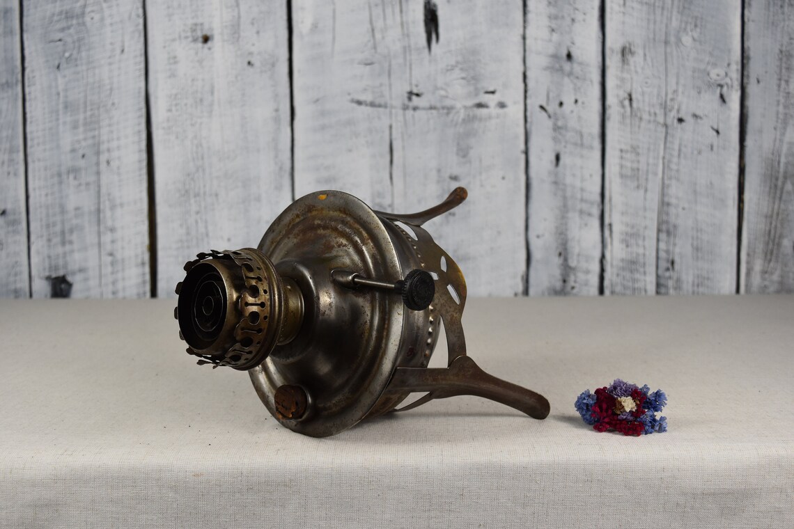 Antique Oil Lamp / Kerosene Lamp / Vintage Oil Lantern / Old | Etsy