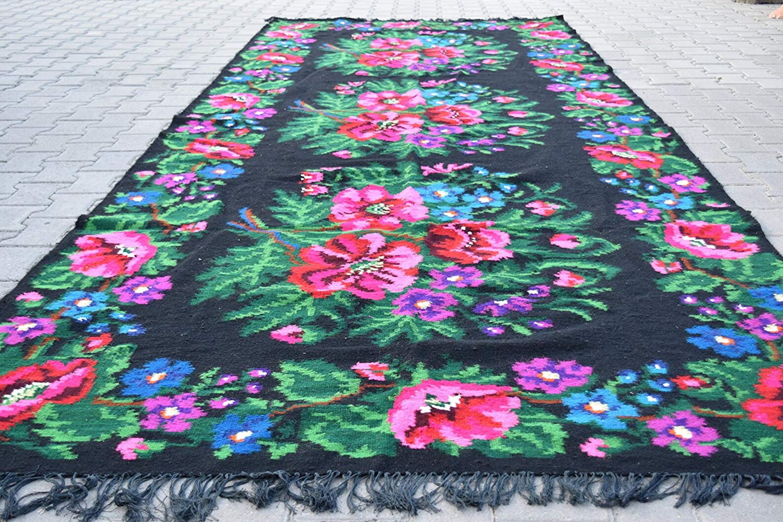 Antique Embroidered Carpet / Luxurious Floral Carpet / Vintage - Etsy