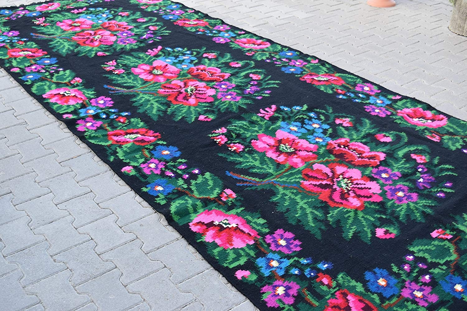 Antique Embroidered Carpet / Luxurious Floral Carpet / Vintage - Etsy