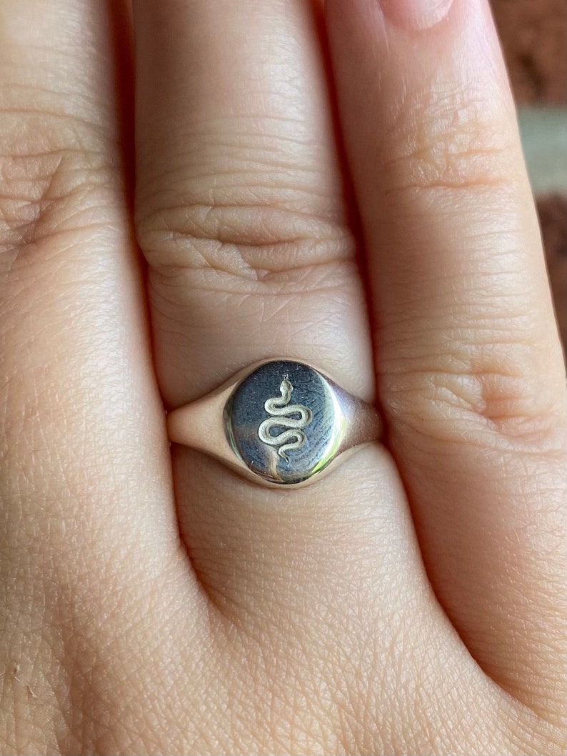 Snake Signet Ring Small Round Signet Ring Snake Engraving - Etsy