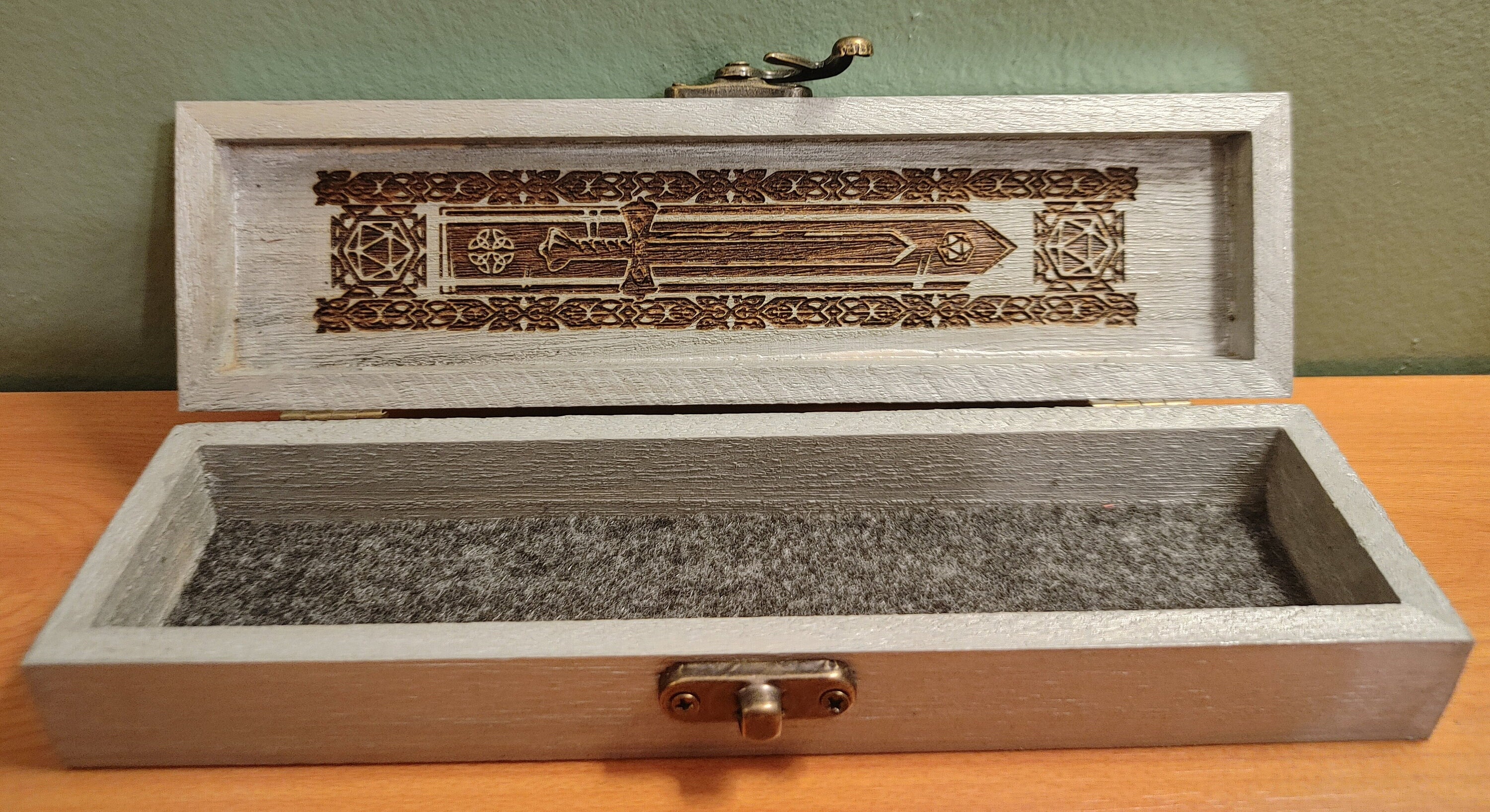 Dragon Shield Sigil Dice Box Dungeons & Dragons Engraved Laser Woodburn ...