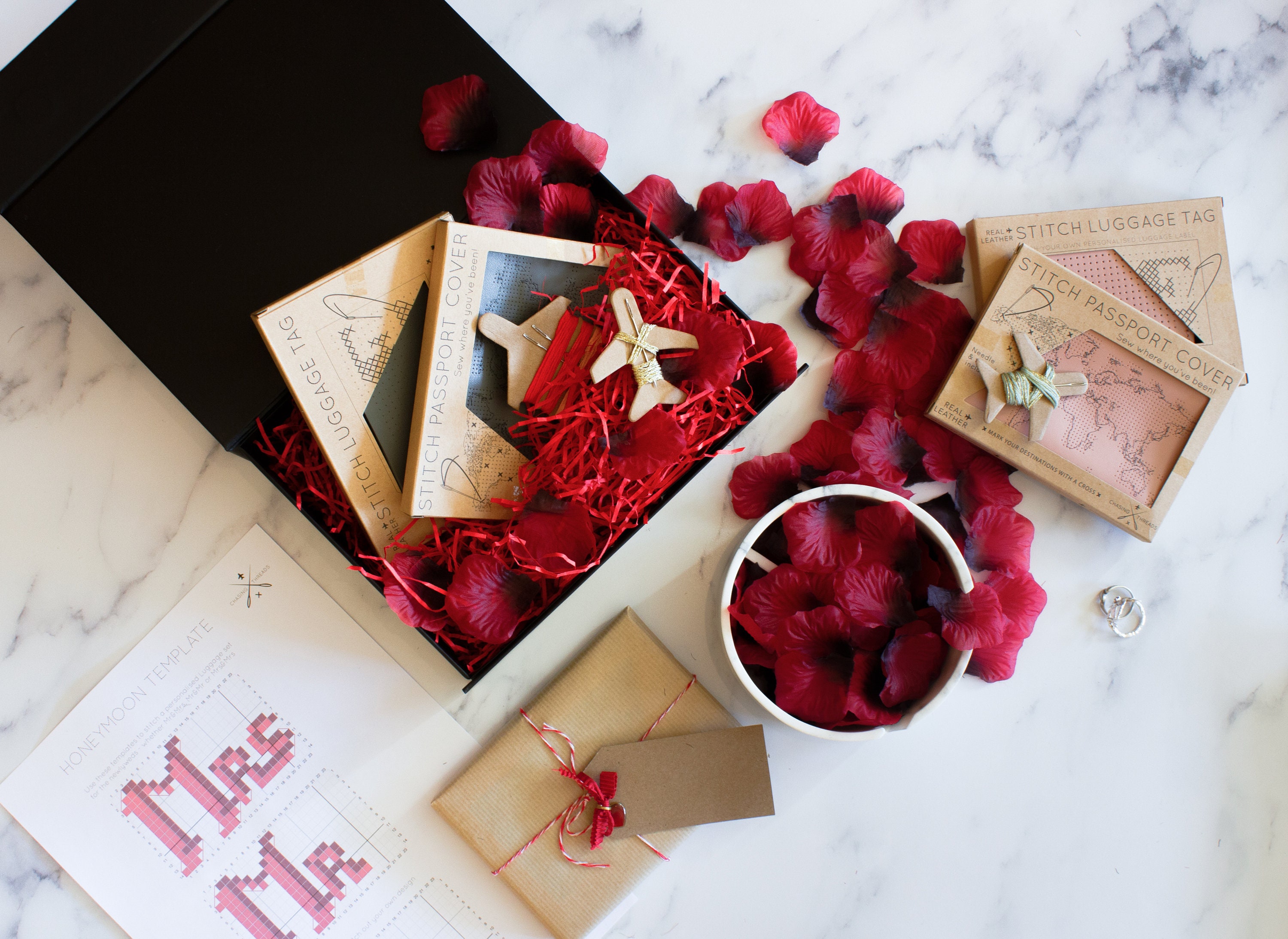 Couples Travel Accessories Gift Set for Travel-lovers. Perfect Wedding ...