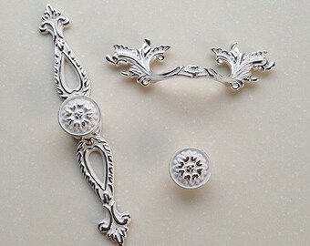 3 Shabby Chic Drawer Knobs Pulls Dresser Pulls Handles | Etsy