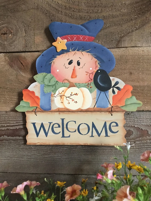 PRE-ORDER Scarecrow Welcome Sign | Etsy