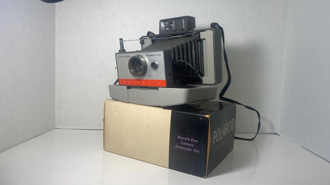 Vintage 1960s Polaroid Land Camera Automatic 104 WITH BOX - Etsy