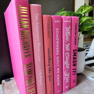 Pink Books for Trendy Bookshelf Decoration Girly Shades of Pink Bedroom ...