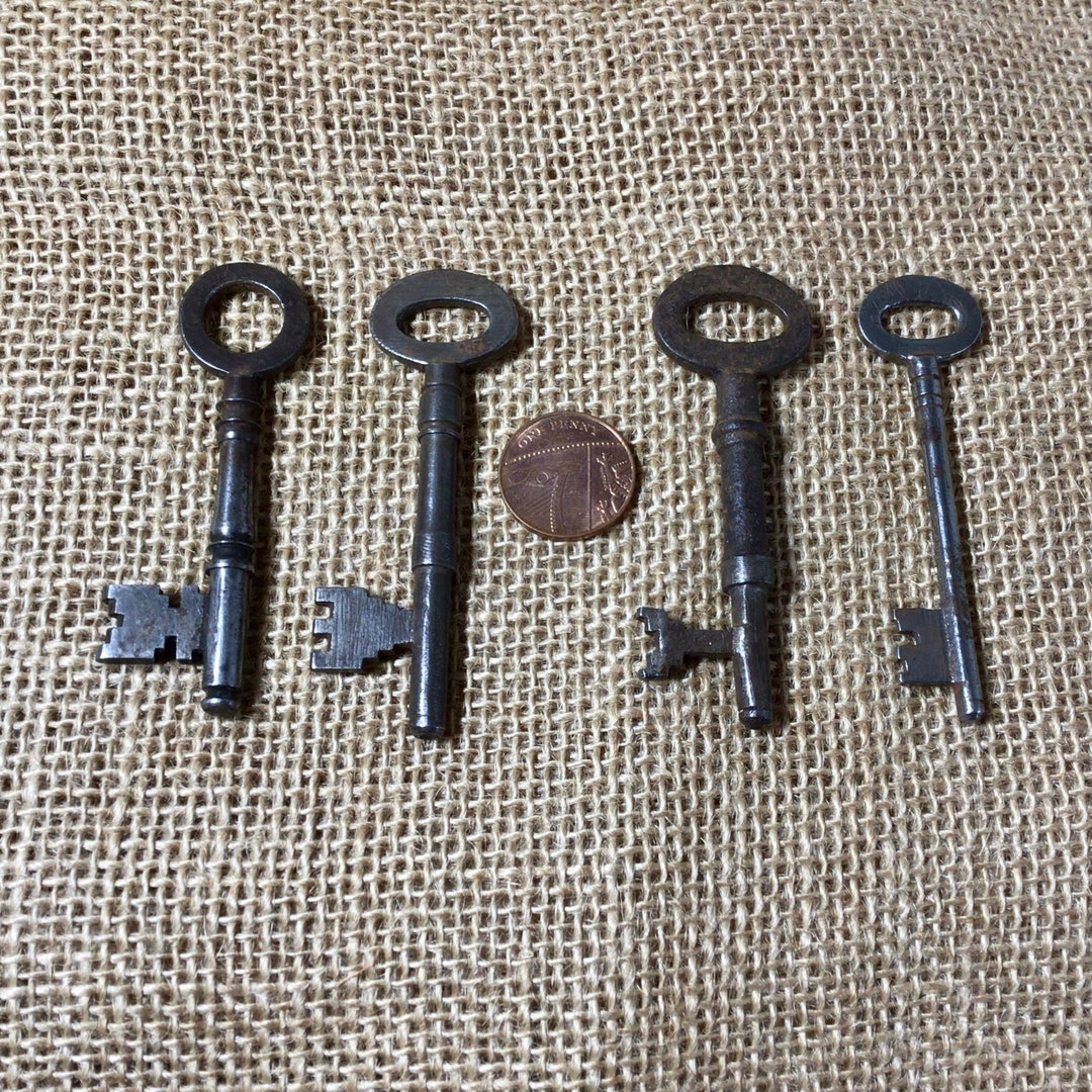4 Vintage English Keys, England Circa Early 1900s - Etsy
