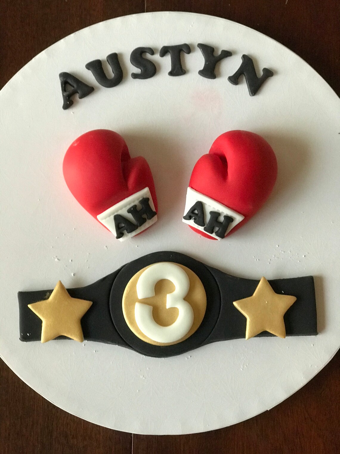 Boxing heavyweight champion fondant cake topper. With boxing | Etsy