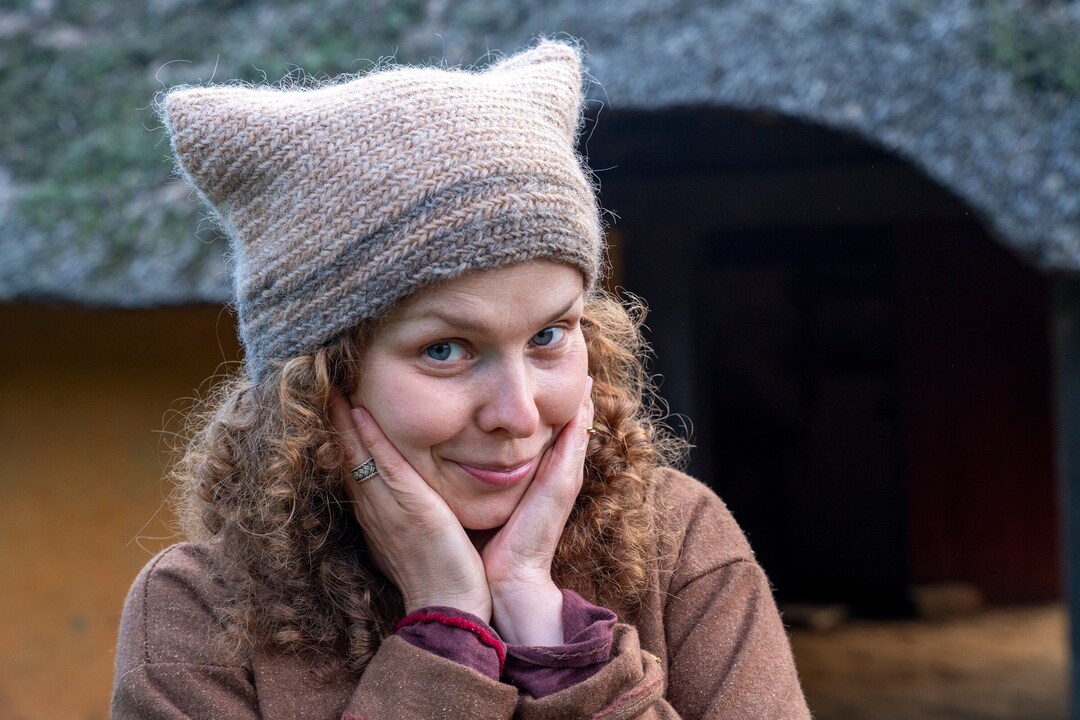 Custom Order. Nalbinding Cathat. Fun and Cute Gift, a Winter Cat Ear ...