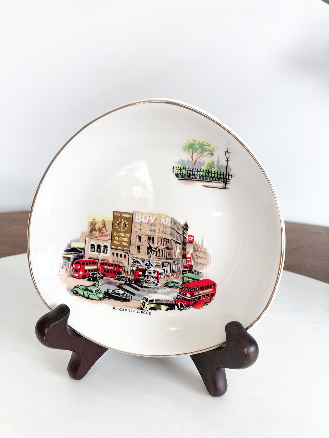 Piccadilly Circus Plate | Collectible Decor London England Souvenir ...
