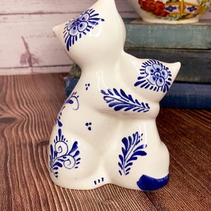Vintage Delft Holland Cats Figurine Ceramic Cats Delft Pottery Cute ...